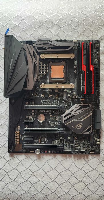 Asus Maximus Hero X, Intel Core i7 8700K, 16GB TridentZ F4-3600C15 гр ...