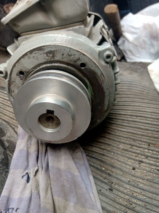 Електромотор със шайба 180 вата гр. София НПЗ Дианабад • OLX.bg