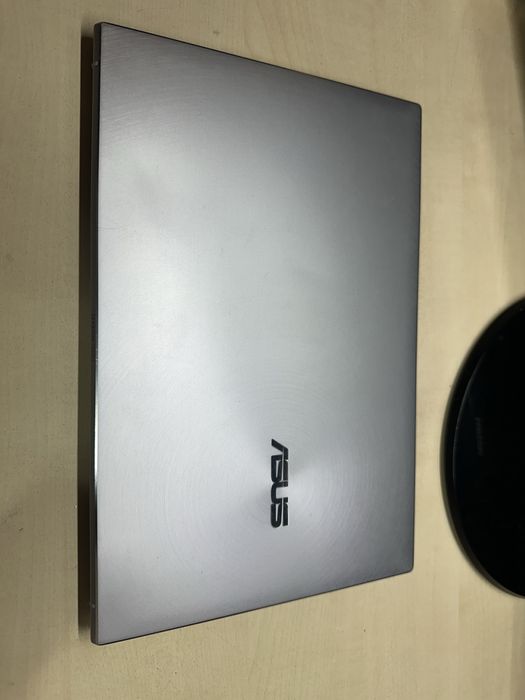 Asus zenbook ca nou Bucuresti Sectorul 4 • OLX.ro