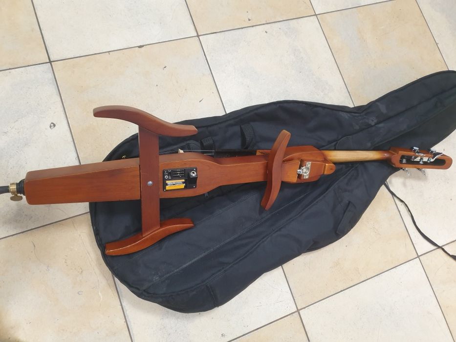 Violoncel electric pliabil A Oradea • OLX.ro