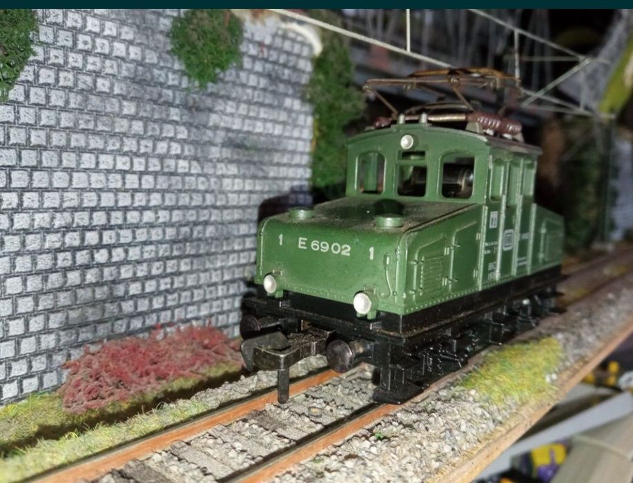 Locomotiva fleischmann E69 trenulet electric scara HO Bucuresti ...