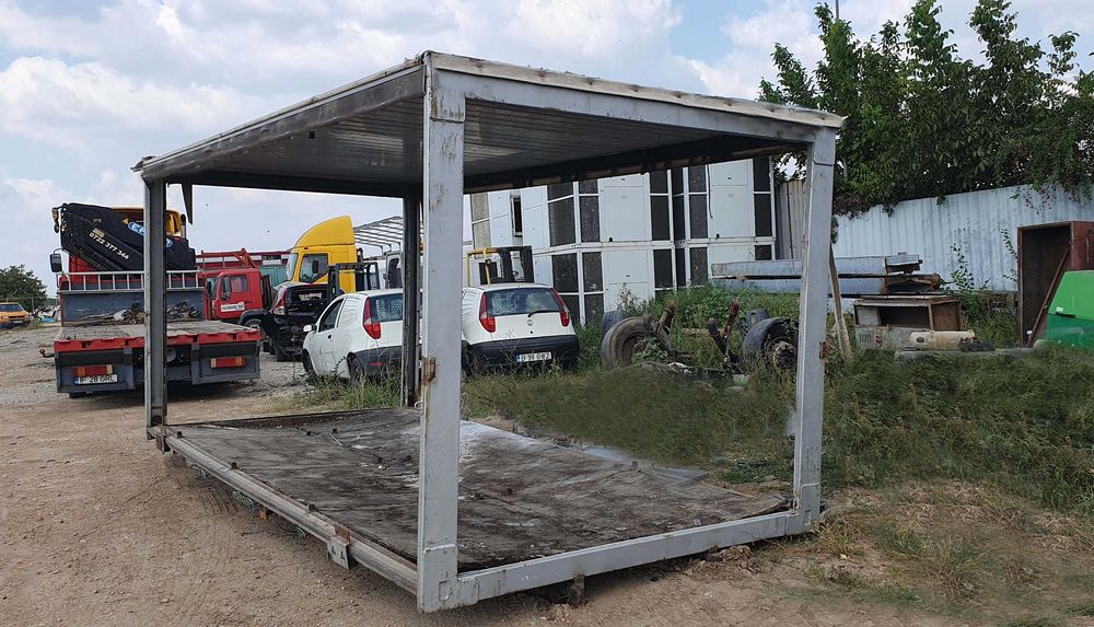 Cadru container cu lungime de 4,5 m, latime 2.3 m echipat cu acoperis ...