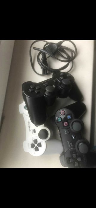 PS3 + GTA 4 (CD) + Uncharted 2 (CD) + Mortal Kombat (digital) Hunedoara ...