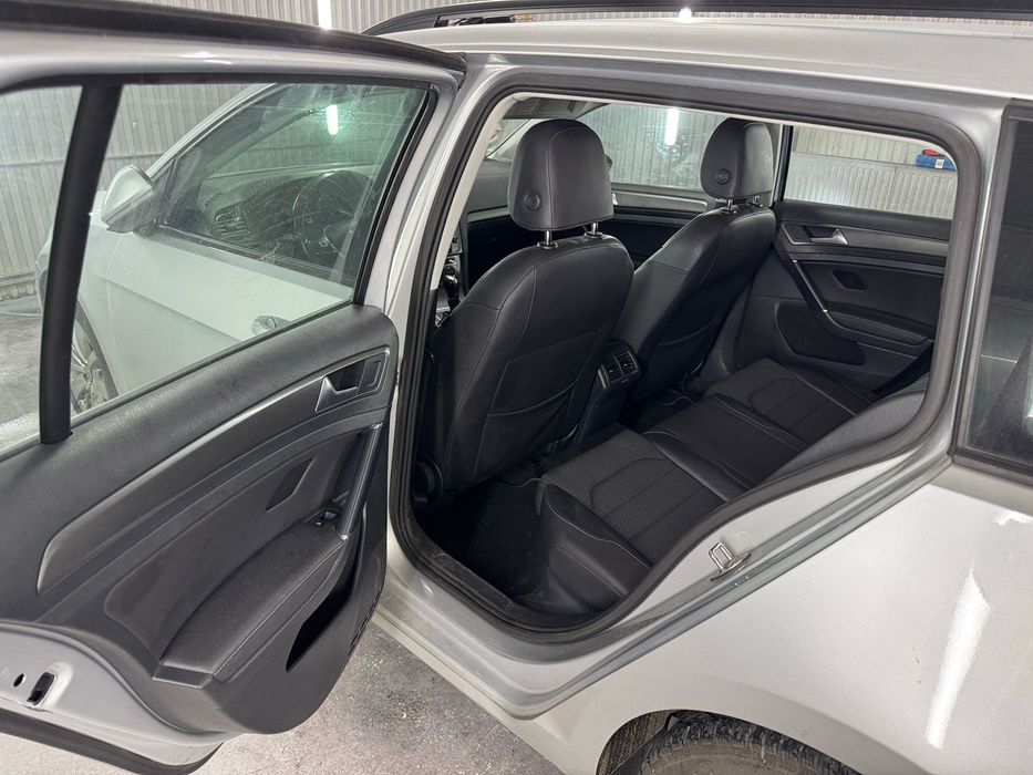 Volkswagen Golf 7 Iernuteni • OLX.ro