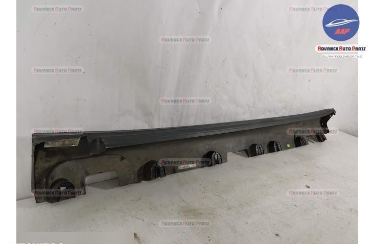 Ornament Prag Dreapta Mercedes-Benz GLE 2 Bucuresti Sectorul 6 • OLX.ro