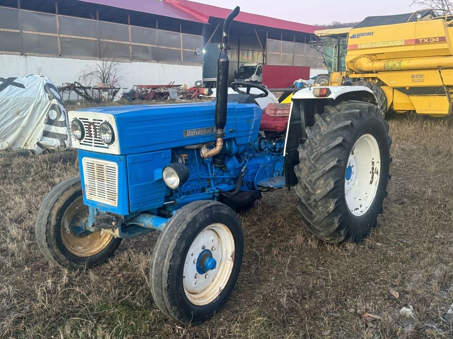Tractor universal 640 Darmanesti • OLX.ro