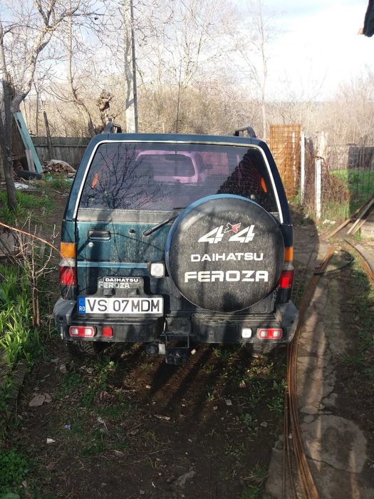Vând, schimb și / sau dezmembrez Daihatsu Feroza (1992) 1,6i Ganesti • OLX.ro