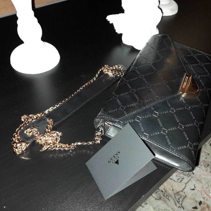 Posete elegante Guess si Michael Kors Timisoara • OLX.ro