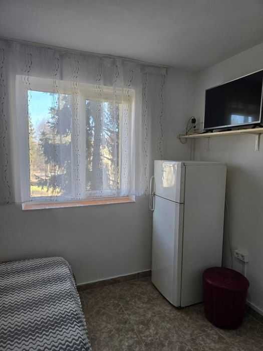 Închiriez camera Brasov • OLX.ro