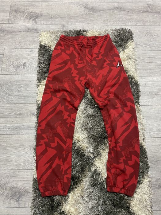 Trening jordan rosu Calarasi • OLX.ro