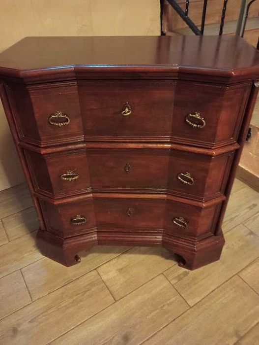 Scrin lemm masiv-Italia Oradea • OLX.ro