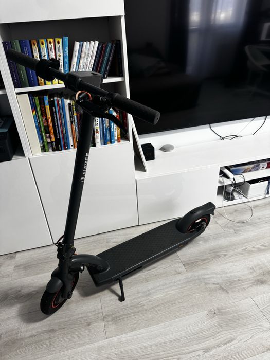 Trotineta electrica Navee N40 Catelu • OLX.ro