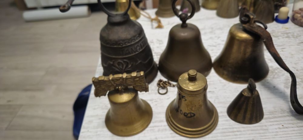 Vand clopote,talangi vechi,traditionale si de colectie. Vezi 8 poze ...