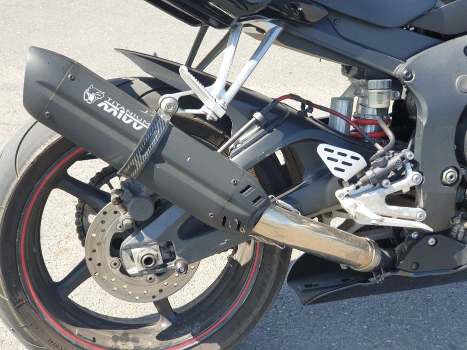 Yamaha yzf R6 RJ09 Oradea • OLX.ro