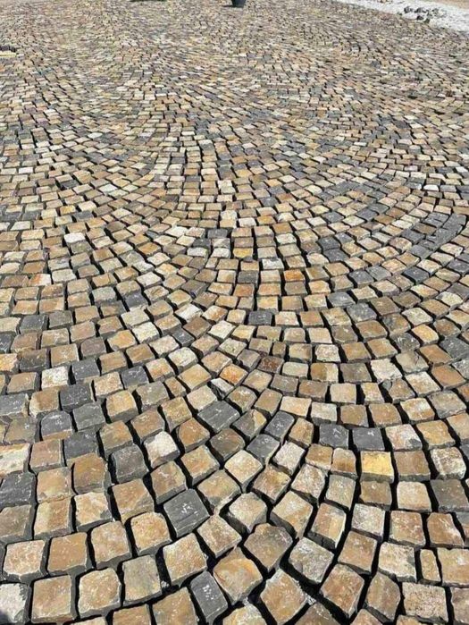 Piatra cubica, piatra naturala, pavaj piatra de munte, piatra de rau ...