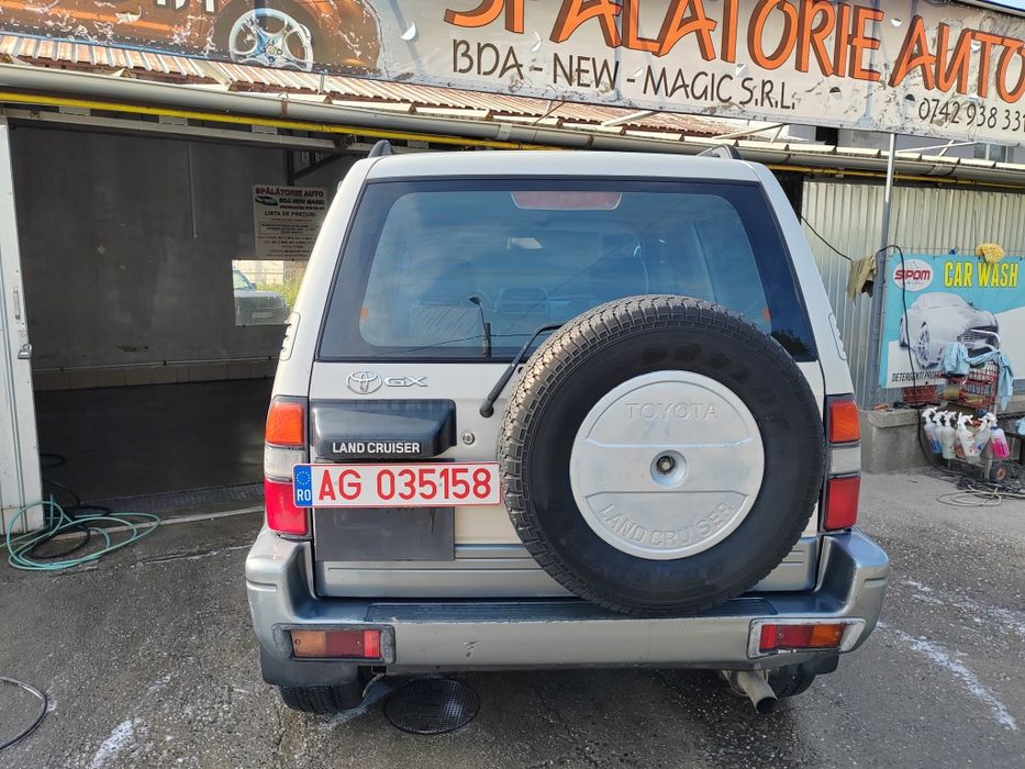 Vând utilitara Toyota Land Cruiser j 90 Curtea de Arges • OLX.ro