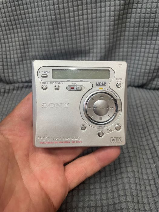 Sony MiniDisc Walkman MZ-R700 Siret • OLX.ro