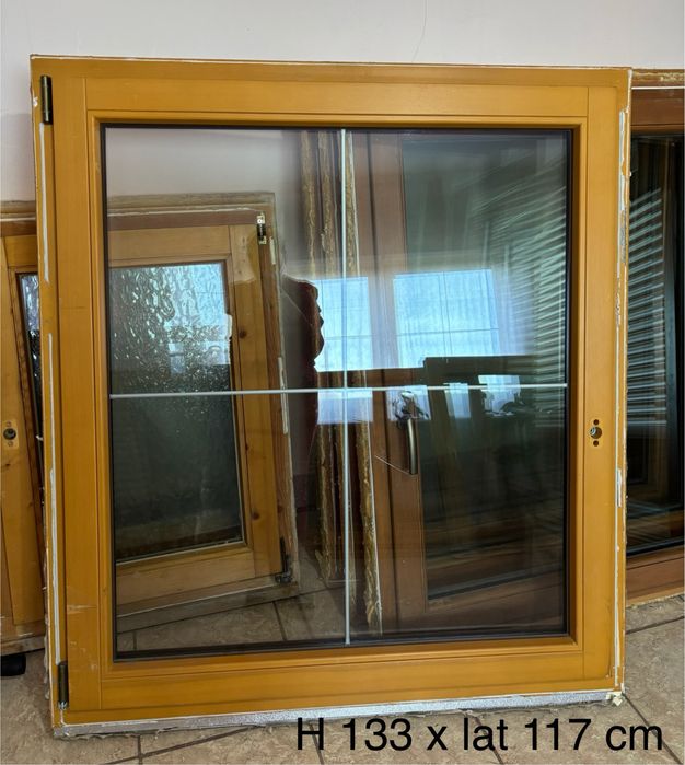 Geamuri si Usi termopan, lemn masiv Ineu • OLX.ro