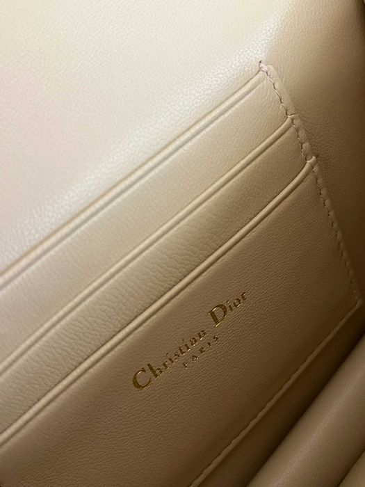 Geanta Christian Dior Miss Caro, apricot, 19 cm, Premium Bucuresti ...