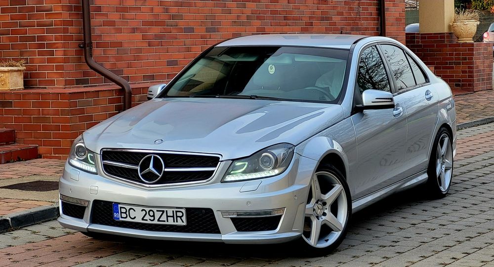 Mercedes Benz C Class 2012 C220 2.2 Cdi 170 Cp AMG Pachet Bacau • OLX.ro