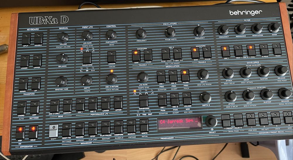 Behringer UBXA D Аналогов Полифоничен синтезатор гр. София 7-ми 11-ти ...