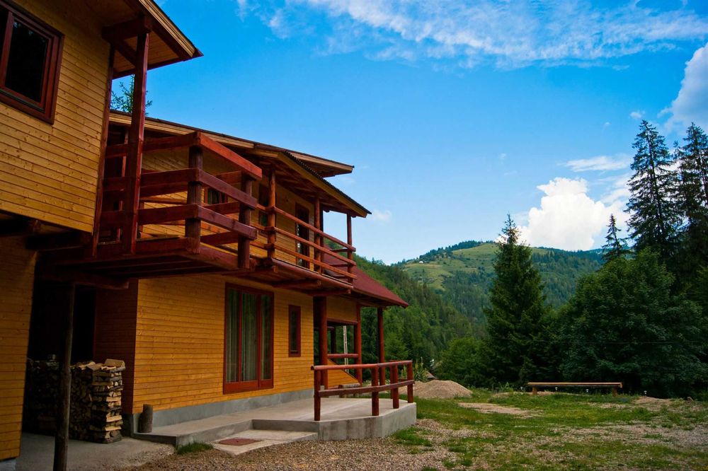 Cabana de inchiriat cu ciubar cu jacuzzi la 40 km de CJ Cluj-Napoca ...