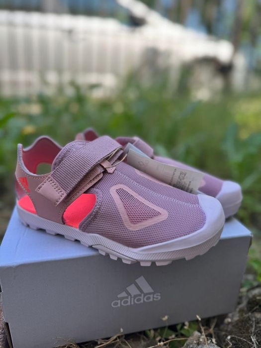 Сандали adidas , 33 номер /21см гр. Плевен 9-ти квартал • OLX.bg