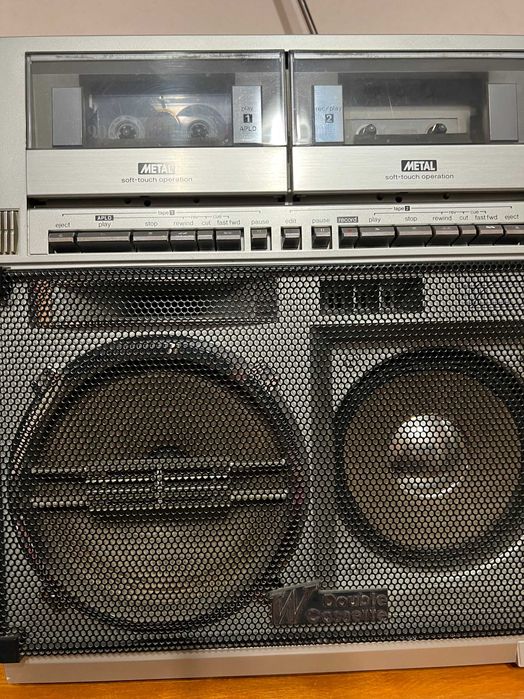Radio casetofon SHARP GF 777 boombox stare perfecta VAND / SCHIMB Galati • OLX.ro