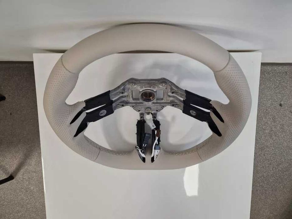 Volan Mercedes AMG Nou Original W223 W213 W206 W177 63 AMG Pitesti • OLX.ro