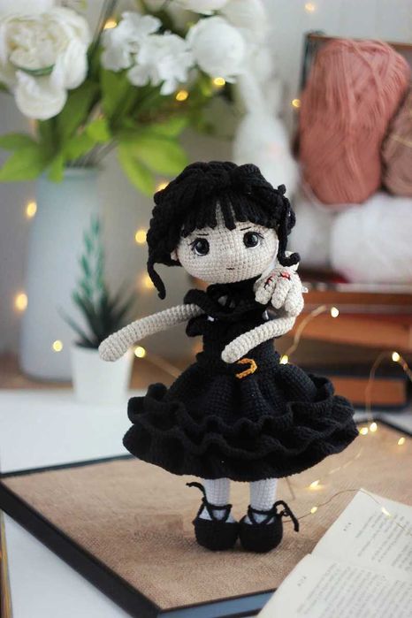 Papusa crosetata Wednesday Addams (lucrata manual) Bucuresti Sectorul 6 ...