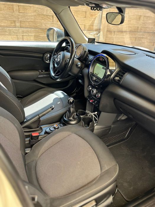 Mini cooper one D,2015, 4 usi,sistem de navigatie,stare foarte buna ...