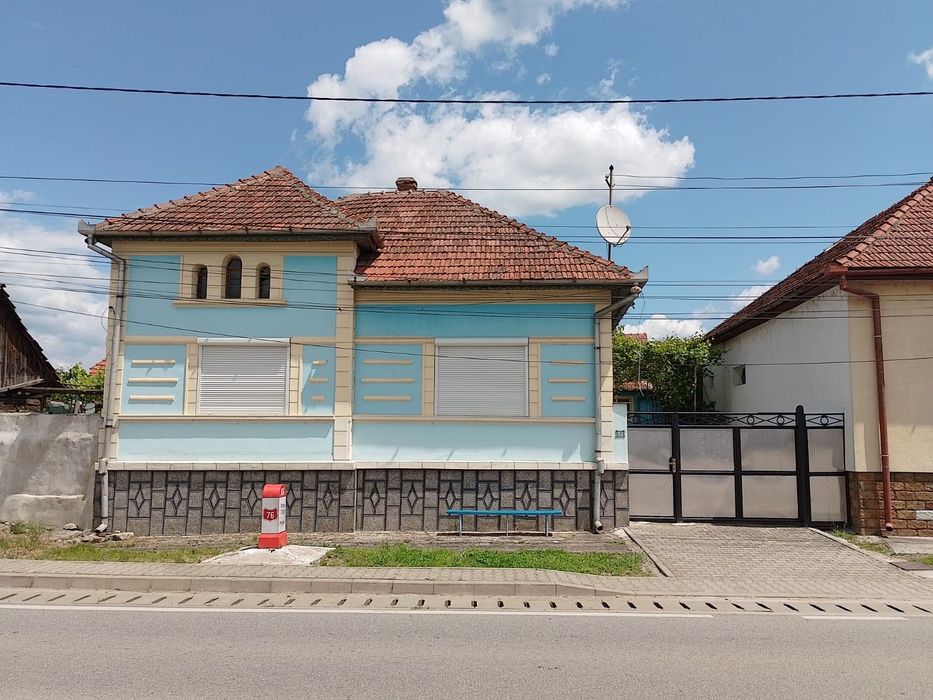 Casa de familie mobilata si utilata Sat Petrileni,nr 89 Stei • OLX.ro