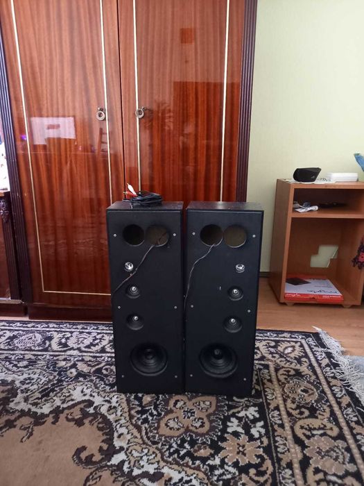 Sistem audio 2 boxe + statie amplificare Sibiu • OLX.ro
