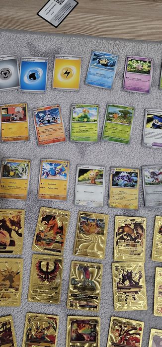 Carduri pokemon nu stiu pretul dar imi ziceti pe care le vreti Ludus ...