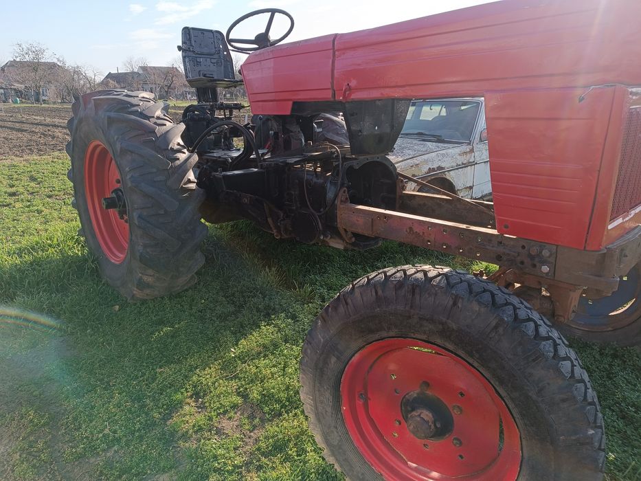 Tractor U650 -fara motor Giulvaz • OLX.ro