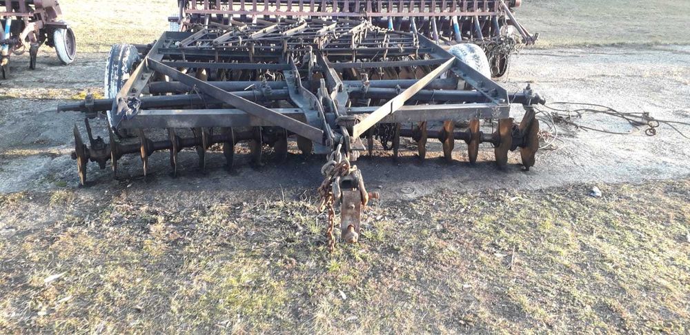 Vând grapă cu disc GD 3.2 Gorbanesti • OLX.ro