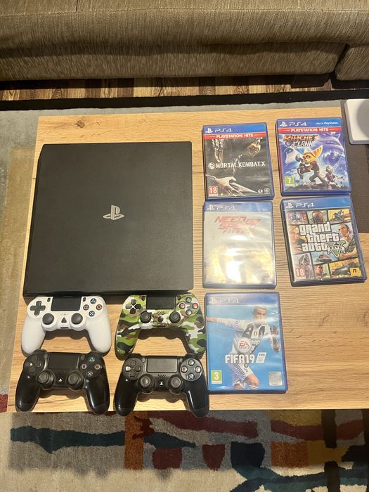 Ps4 pro. гр. Ботевград • OLX.bg