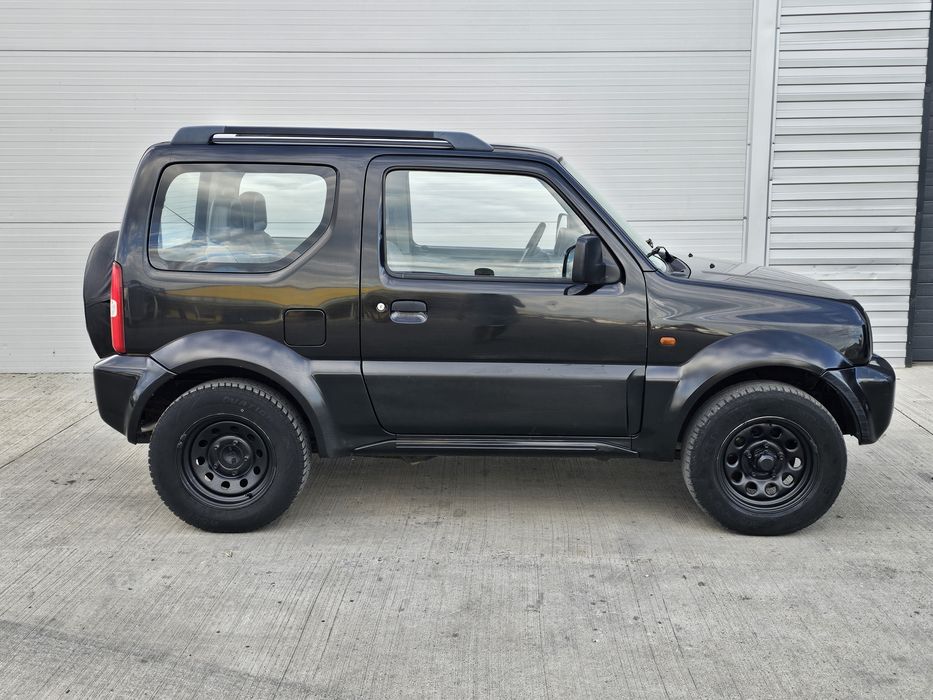 Suzuki jimny,1.3 Benzina, 4x4 cu reductor,Cârlig, Posibil Rate *** Floresti • OLX.ro