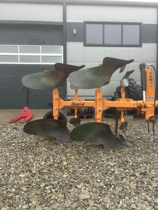 Plug Huard 2 trupite reversibil nu Kuhn sau Lemken Targu Neamt • OLX.ro