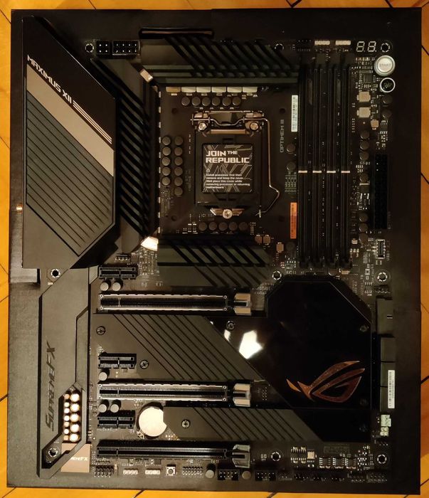 Asus ROG Maximus XII Hero WiFi Z490 В гаранция до септември 2024 г. гр ...