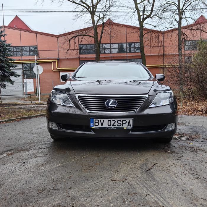 Lexus LS 600 hl 2008, 4950cmc, benzina Hybrid, masina defecta Brasov ...