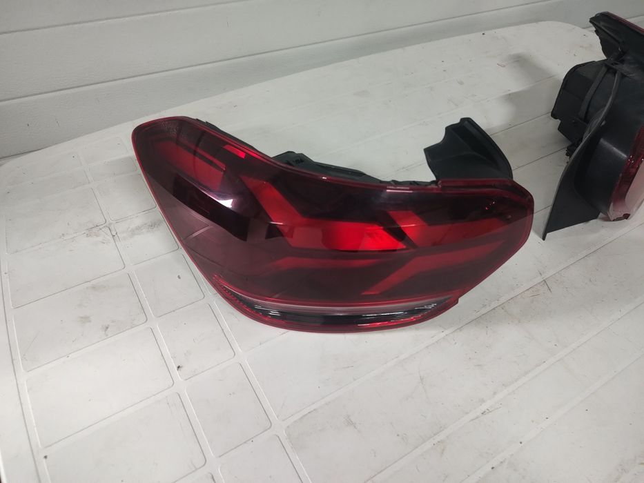 Lampa, stop, tripla stânga Logan 2021,2022,2023 Bascov • OLX.ro