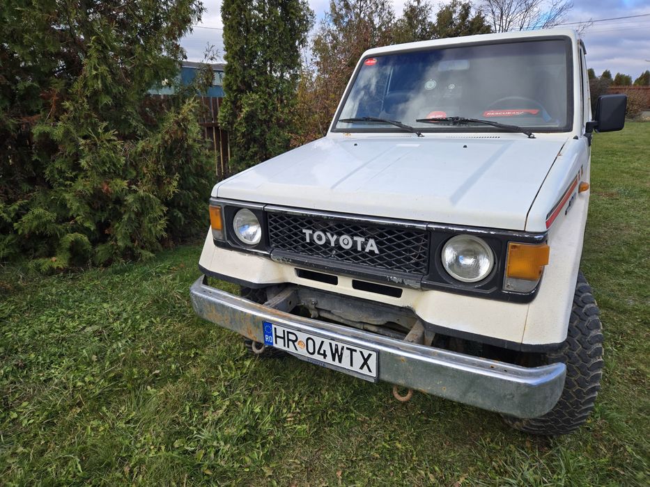 Toyota Land Cruiser J70 an 1987 Pauleni-Ciuc • OLX.ro