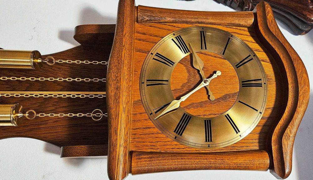 Ceas de perete cu pendul si 2 greutati Hermle 1993 Brasov • OLX.ro