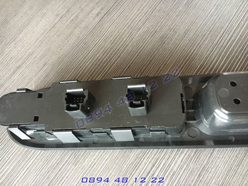 Конзола Копчета Бутони Блок Ел. Стъкла Пежо PEUGEOT 307 Панел Копче гр ...