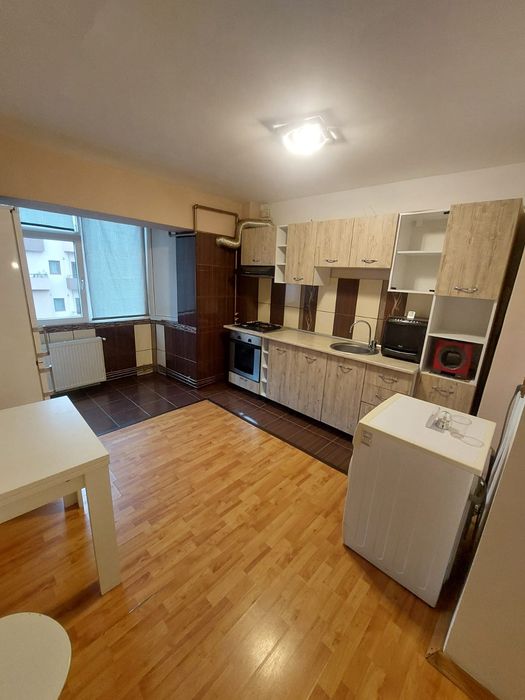 Vand Apartament 2 Camere Gavana Q-uri Pitesti • OLX.ro