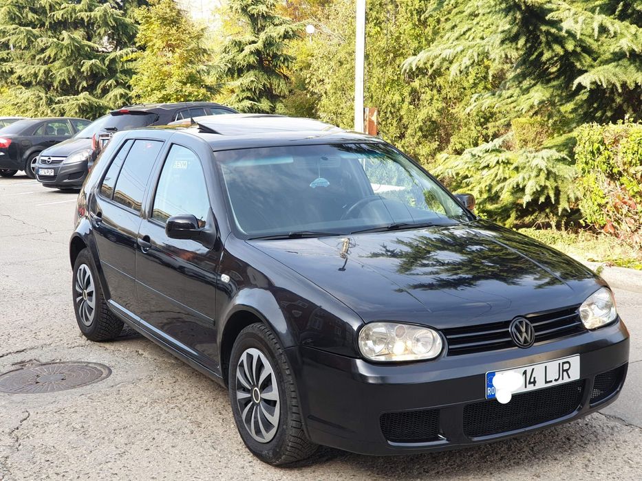 Vand golf 4 , an 2000. Medgidia • OLX.ro