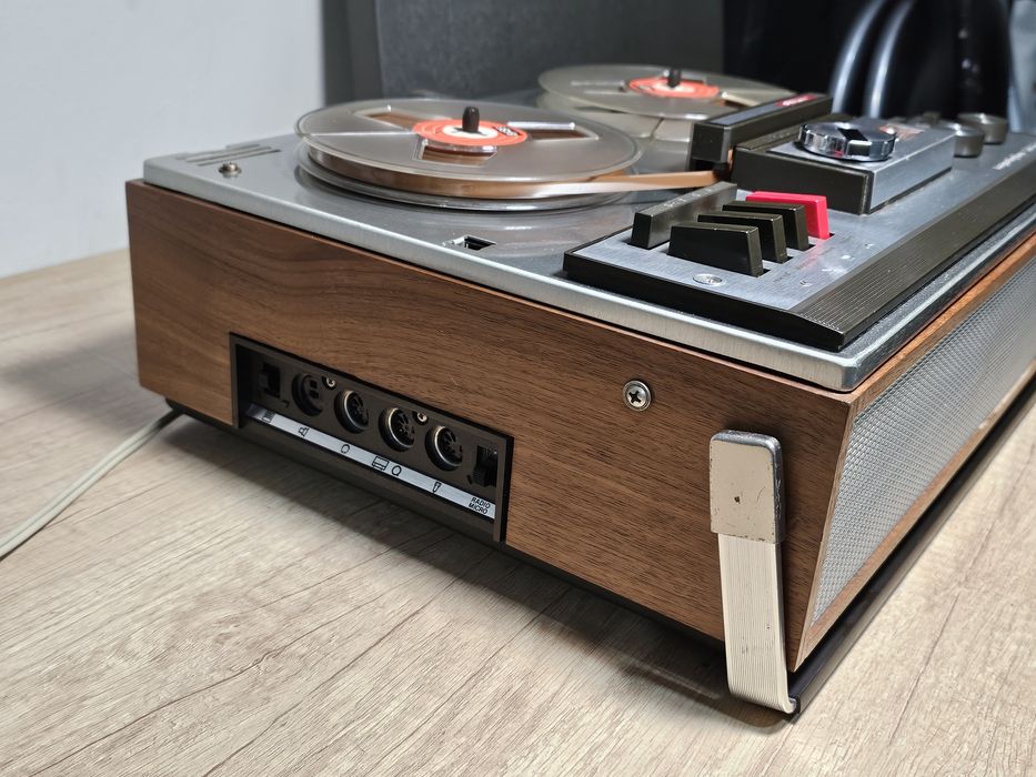 Magnetofon TELEFUNKEN 203 de luxe, vintage stereo cu amplificare boxe ...