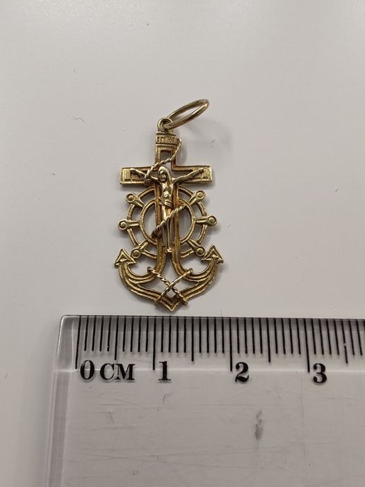 Pandantiv model ancoră religios aur 18k Gr 1,58 cod unic 219 Bucuresti ...