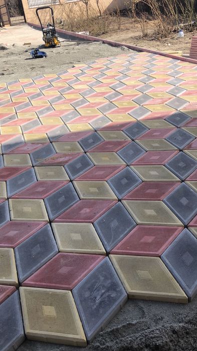 Pavaje pavele - Model romb 3D pentru gradina Cornetu • OLX.ro